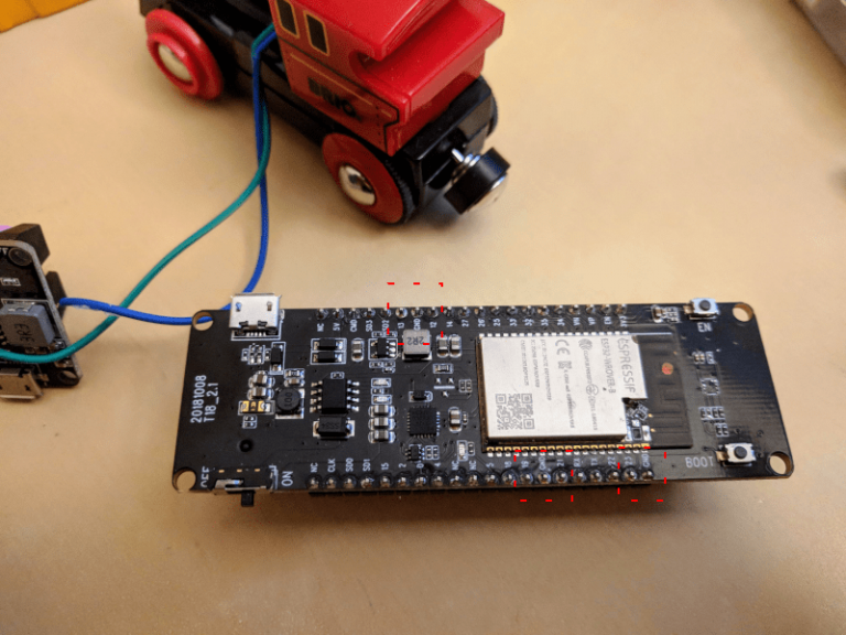 MicroPython: an IoT BRIO Locomotive - LeMaRiva Tech
